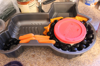 Raising Creative Hearts: Tractor Cake Pan Repurposed