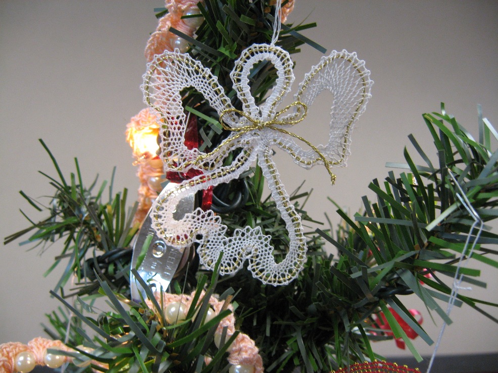 stringplay: Lace ornaments
