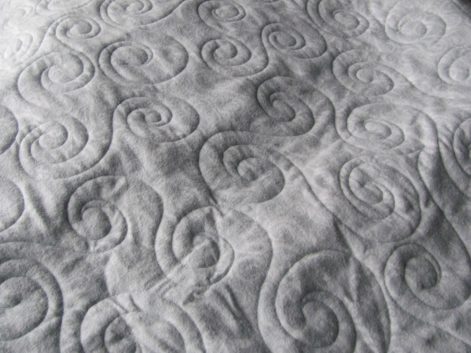 mmm quilts: Color Falls - a Bargello Chevron quilt