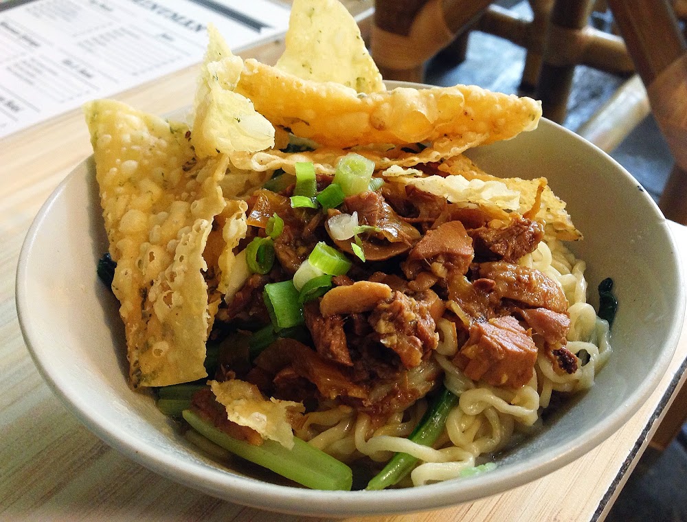 Kuliner Bogor: Sop Buah Pak Ewok | HeyTheresia - Indonesian Food ...