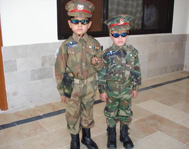 43 cutest pictures of children in the uniforms of Pakistan defence forces