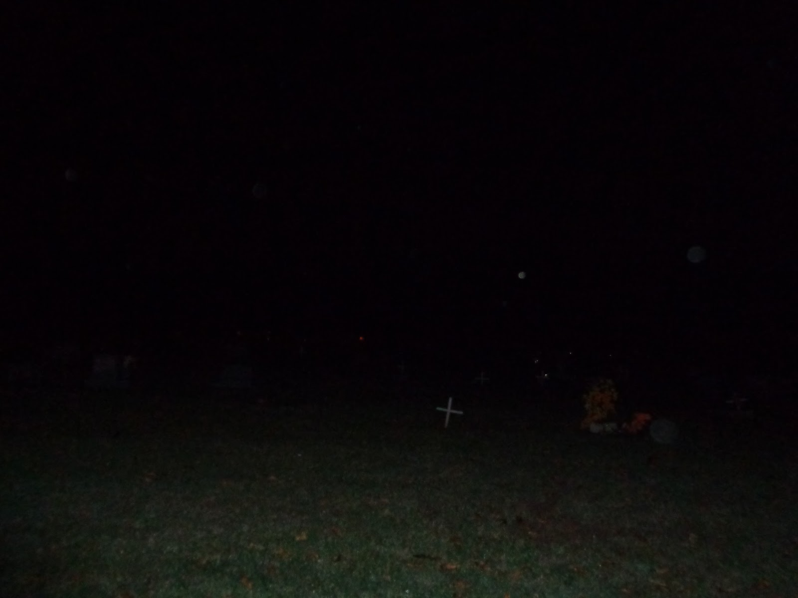 SEEKING PSYCHICS AND MOST ANYTHING PARANORMAL: ORBS AT RENTIE GROVE ...