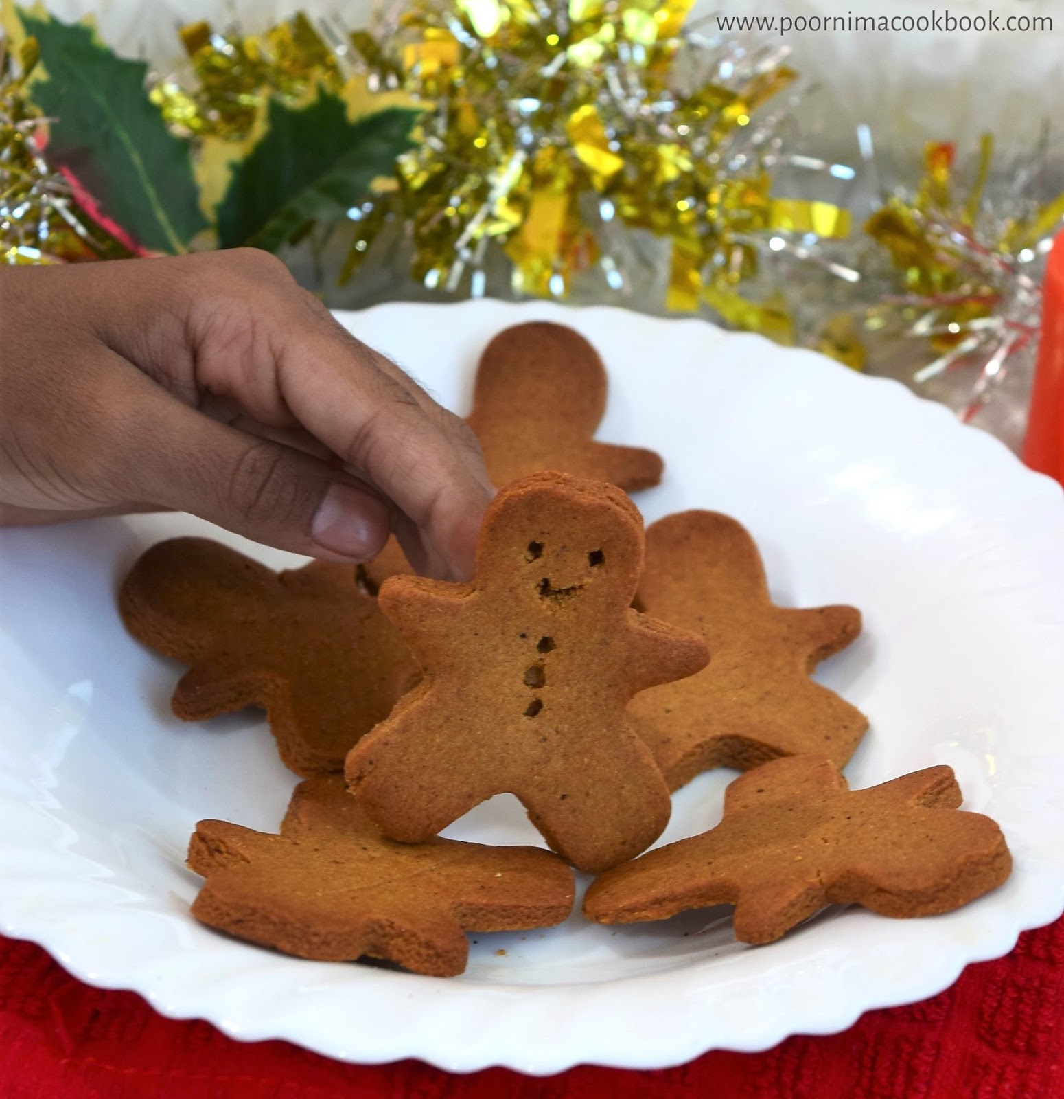 Poornima's Cook Book: Eggless Ginger Bread Cookies - Christmas Special