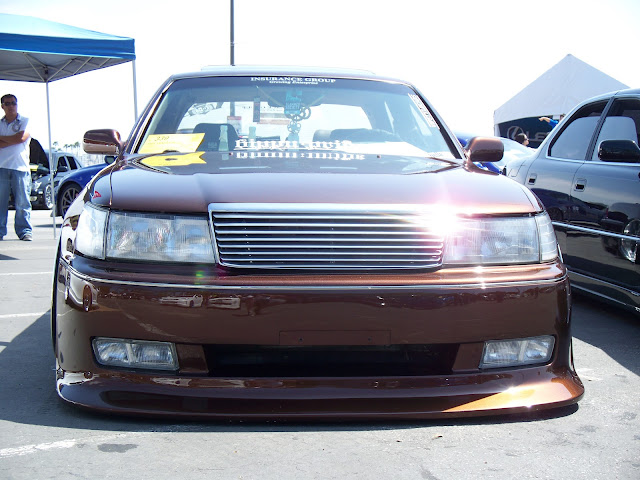 The Toyota Enthusiast: Slammed Brown Lexus LS