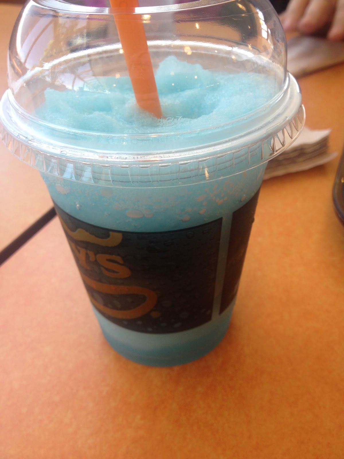 Adorable Fluff: Harvey's Blue Raspberry Slushie & Hotdog Review.