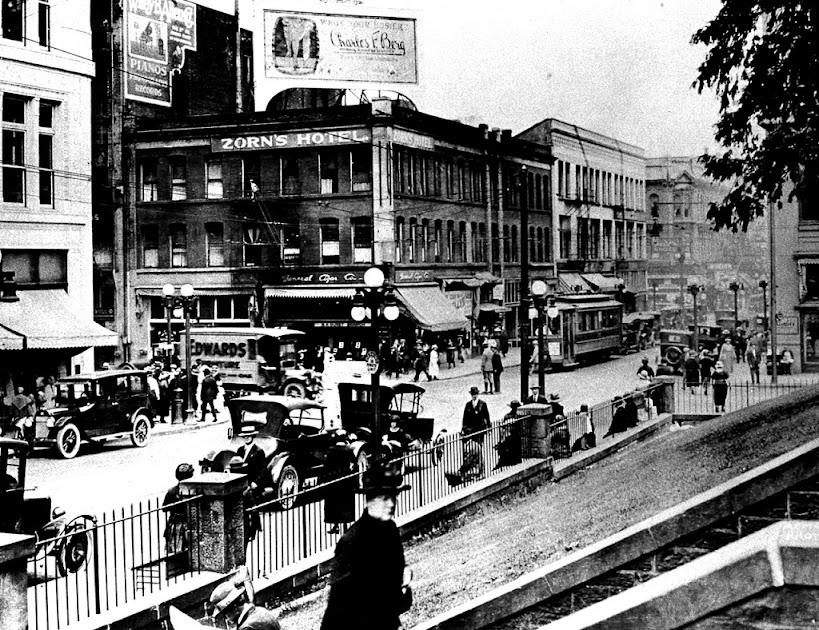 Earth In The Past: Photos That Show Streets Of Portland In The Past