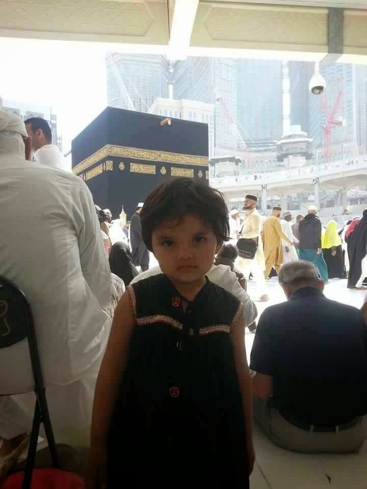 Cute And Beautiful Child At Makkah - Style Hunt World