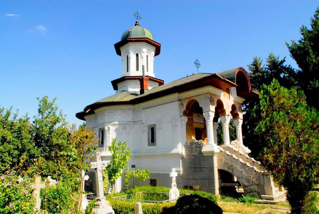 MAICA DOMNULUI: Minunile de la Mănăstirea Cernica