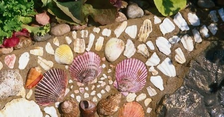 Bring the Beach to House and Garden Walls with Seashells