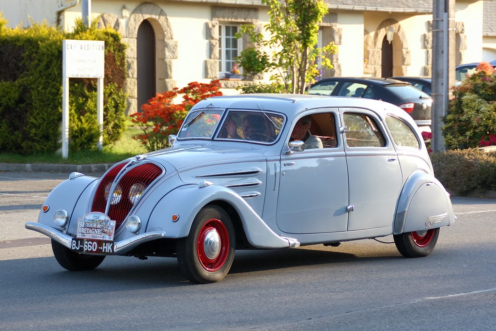 Car Style Critic: Berliet and Licorne: Last-Ditch Body Transplants