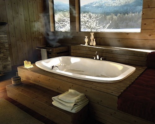 Cheeky Chic: Tub Love...