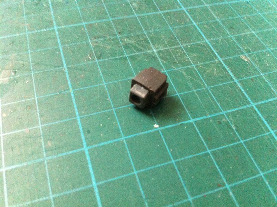 Drew's Gunpla Tips: How to make RG base connectors fit any base
