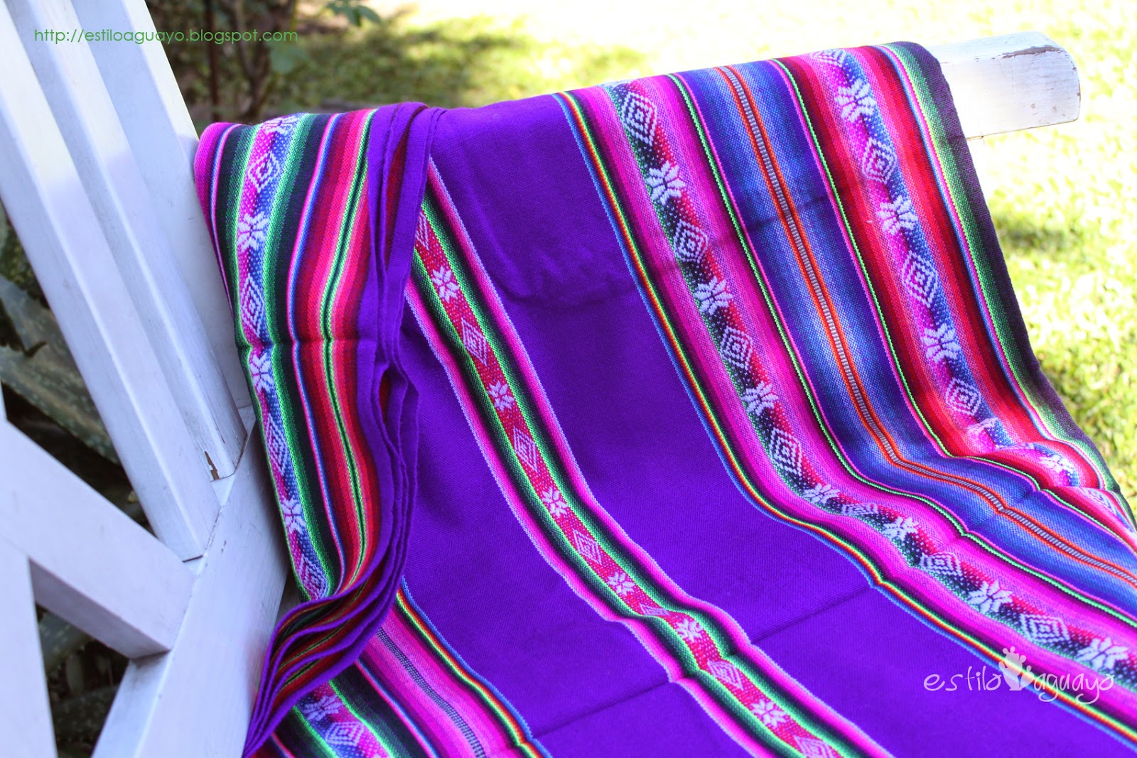 Aguayo Industrial: Color Violeta / Estilo Aguayo