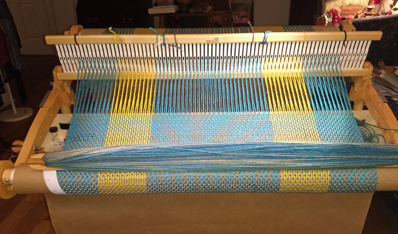 Learning To Weave On A Rigid Heddle Loom: Yes, the Kromski Heddle Does ...