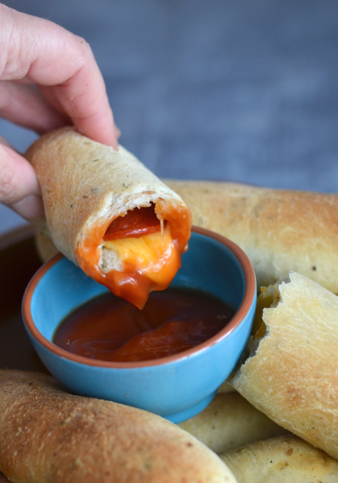 The Crazy Kitchen: Pepperoni Pizza Bread Sticks