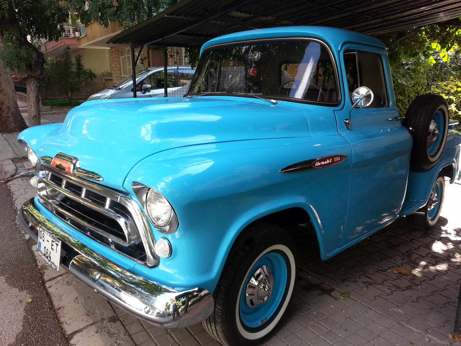 My Vintage Garage by Yavuz Çölaşan: '57 Chevy 3100 Stepside Truck