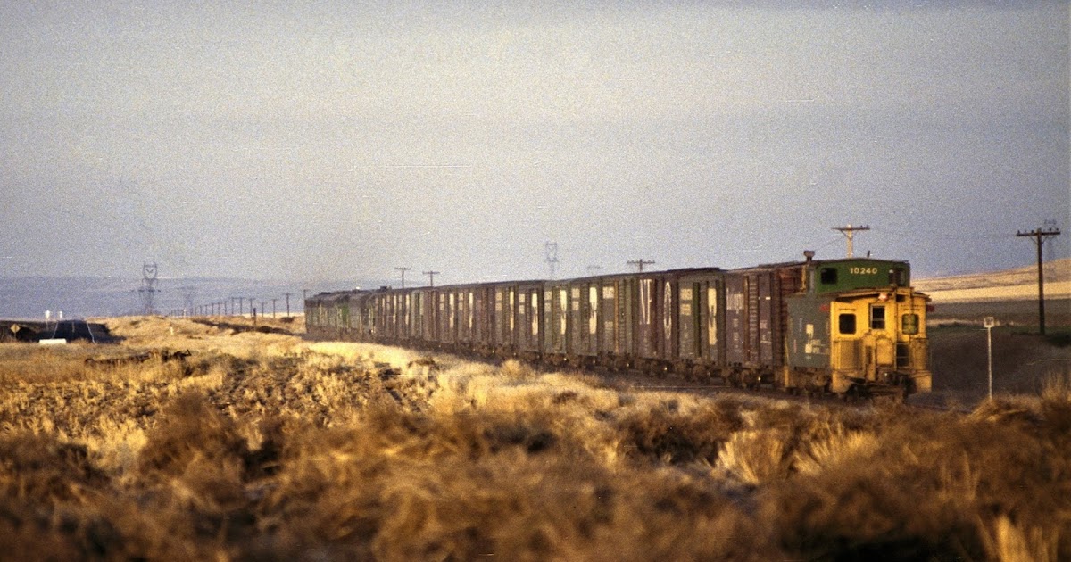 Big Bend Railroad History: 1980 CW Local Near Hartline