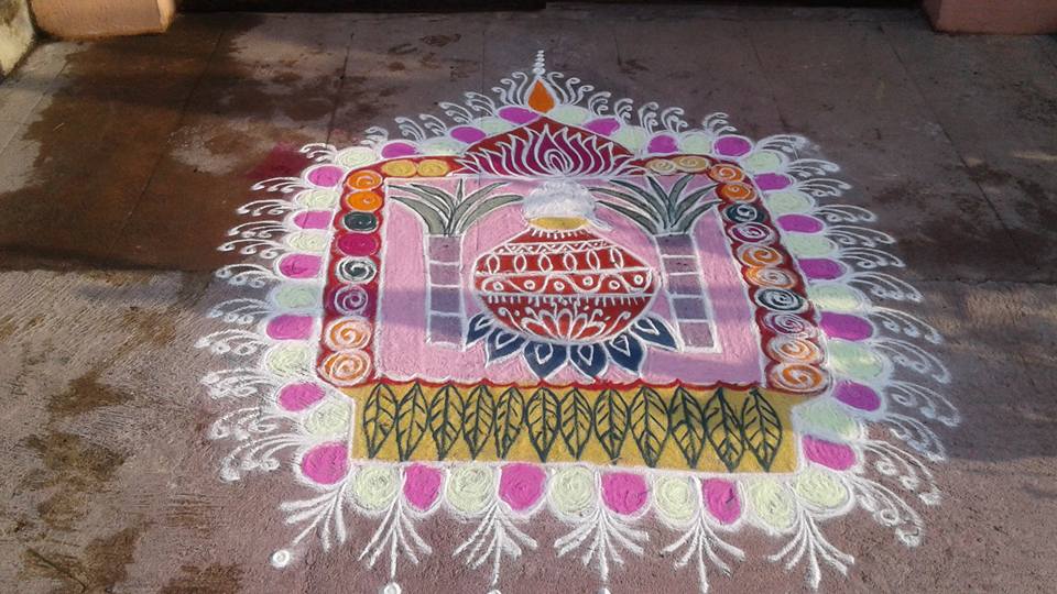 TELUGU WEB WORLD: PURNA KUMBAM AND MORE COLOURFUL FLOWERS RANGOLI ART 2017