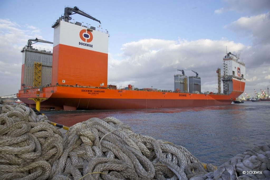 O Porto da Graciosa: Lançado à água o Fantástico e Excepcional ...
