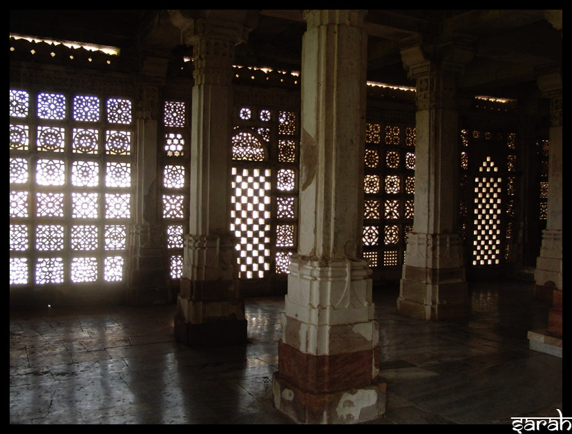 "Sustain" able: Jaali Jaali Jaali everywhere