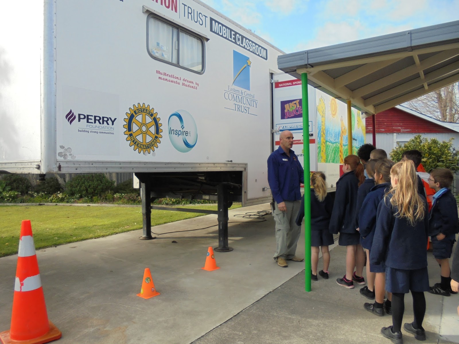 Owlish O's: Life Education Bus At Our School