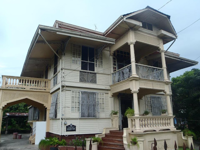 Smart Backpacker: Heritage Houses in Silay City