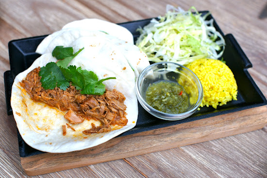 a hungry girl's guide to taipei: CLOSED/brunch/american: i recommend ...