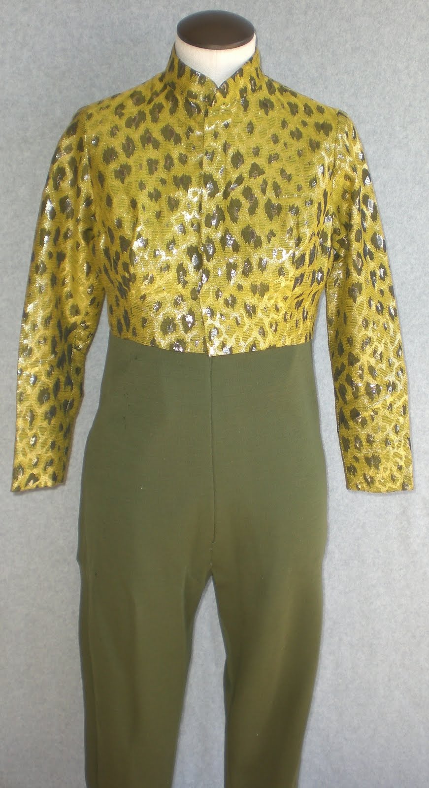 The Ferengi Costumes Of Star Trek: Deep Space Nine: Pel