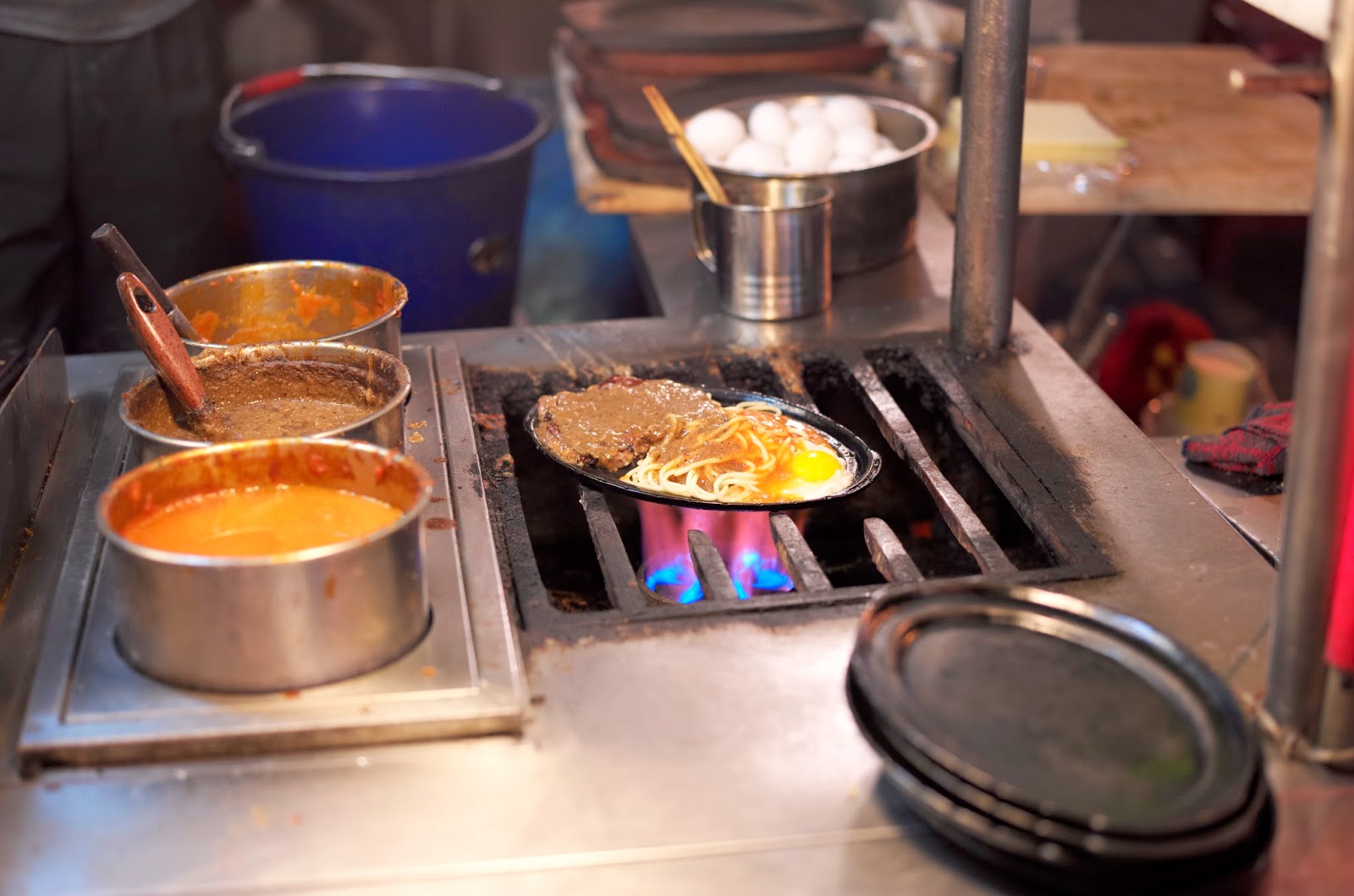 GlobalGoodFood: Snakes and Hookers at Snake Alley Huaxi Street Market ...