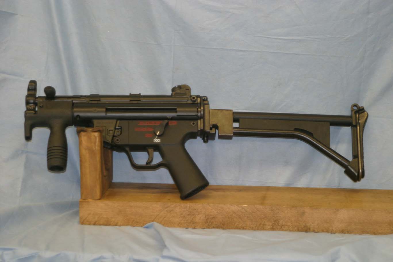 HK MP5 Series, HK MP5K-PDW and HK MP5SD Submachine Guns ~ Armedkomando