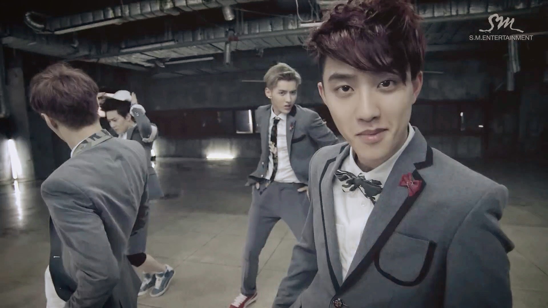 EXO: Growl MV και who-is-who | I say myeolchi // k-pop in greek
