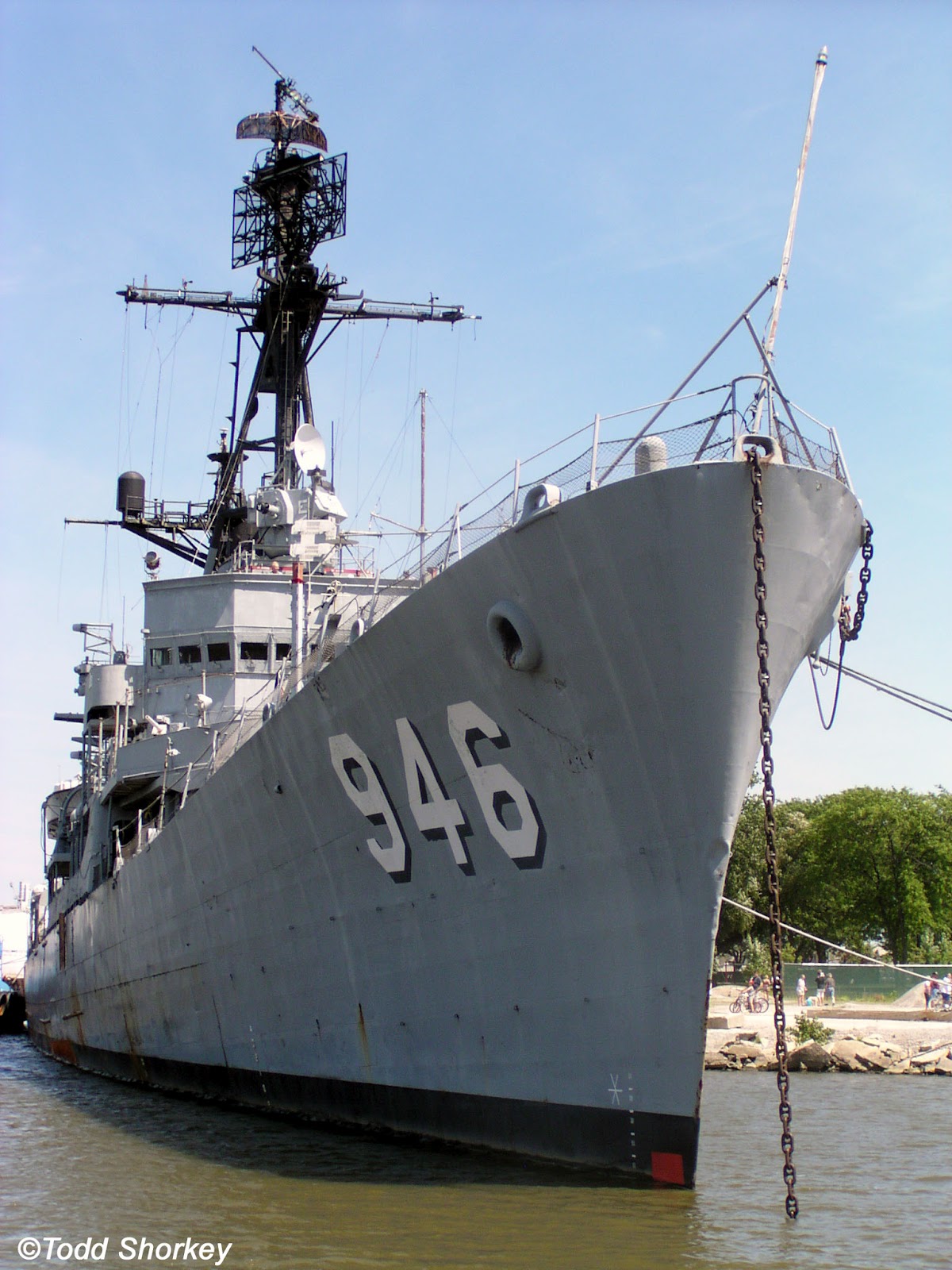Saginaw River Images: USS Edson Arrival - August 7th