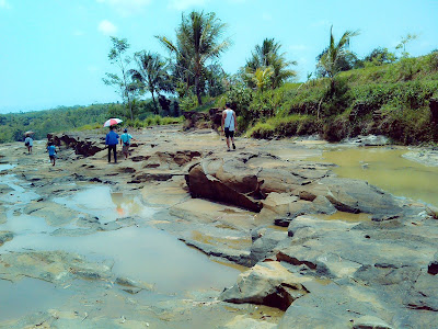 Keunikan dan Keindahan Curug Cigangsa Surade Kabupaten Sukabumi - Cloud ...