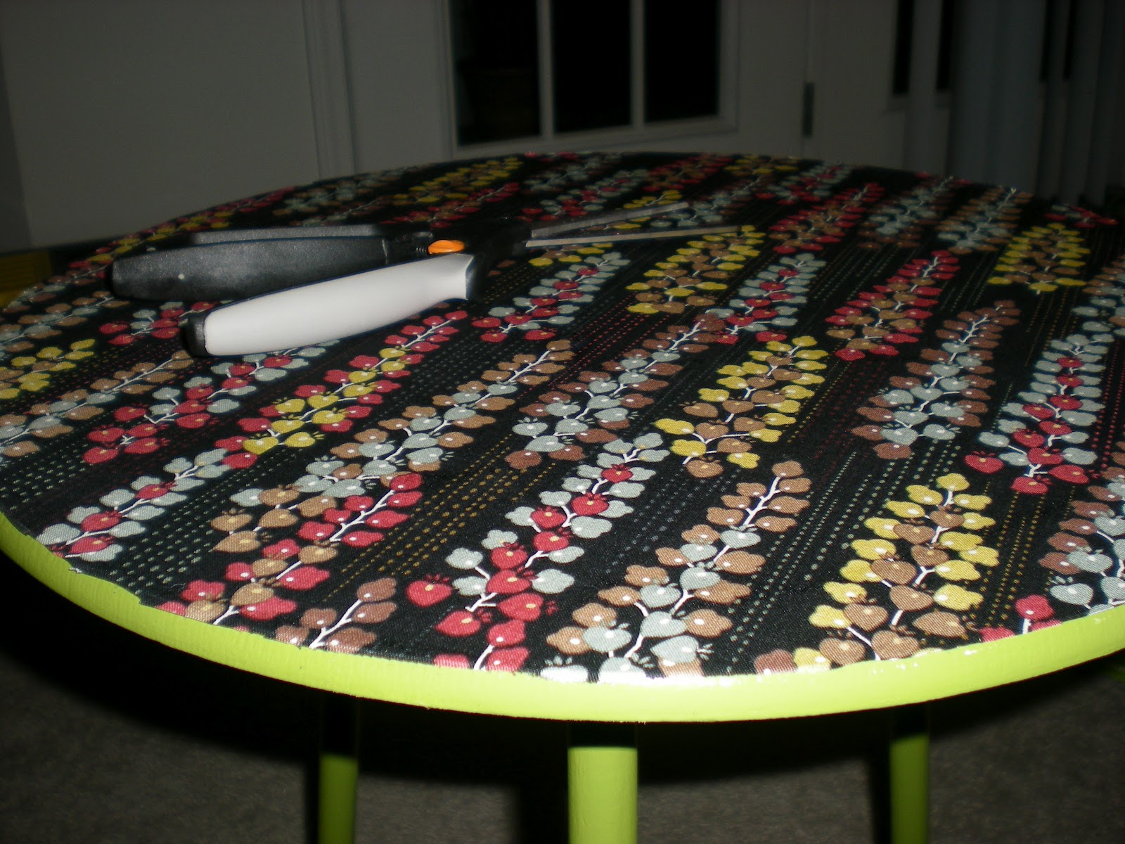 My Life With A Cherry On Top: Mod Podge Tables- Crafty Projects Volume 3