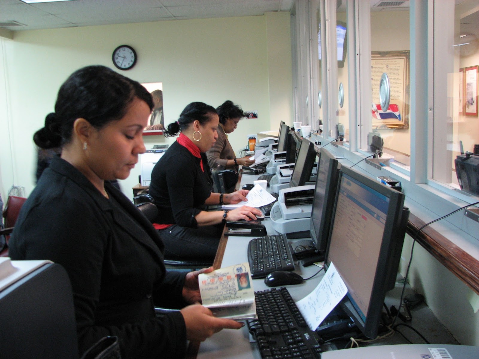 Bonao Internacional: GALERIA DE IMAGENES : EL CONSULADO DOMINICANO EN ...