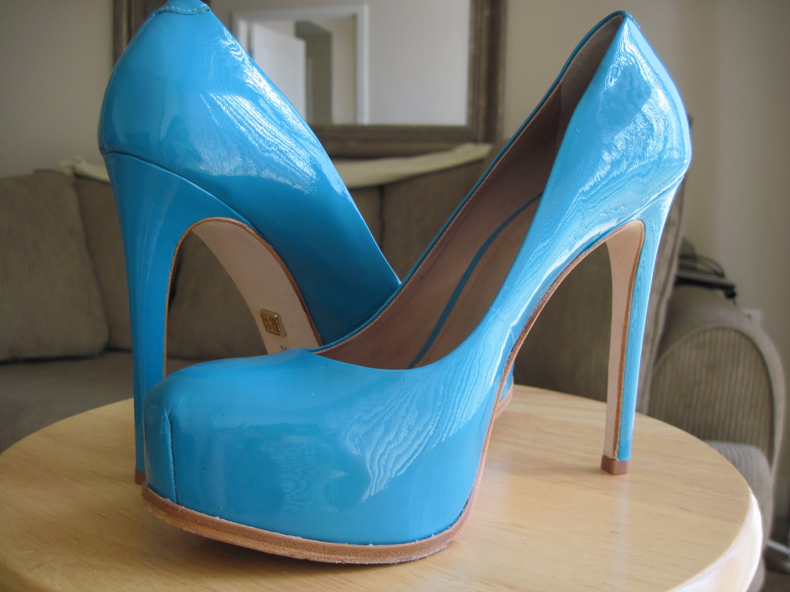 ..A Steal on YSL Heels | Currently Coveting