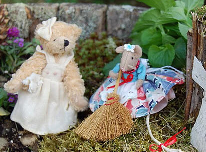 Flutterby Patch: May 2011