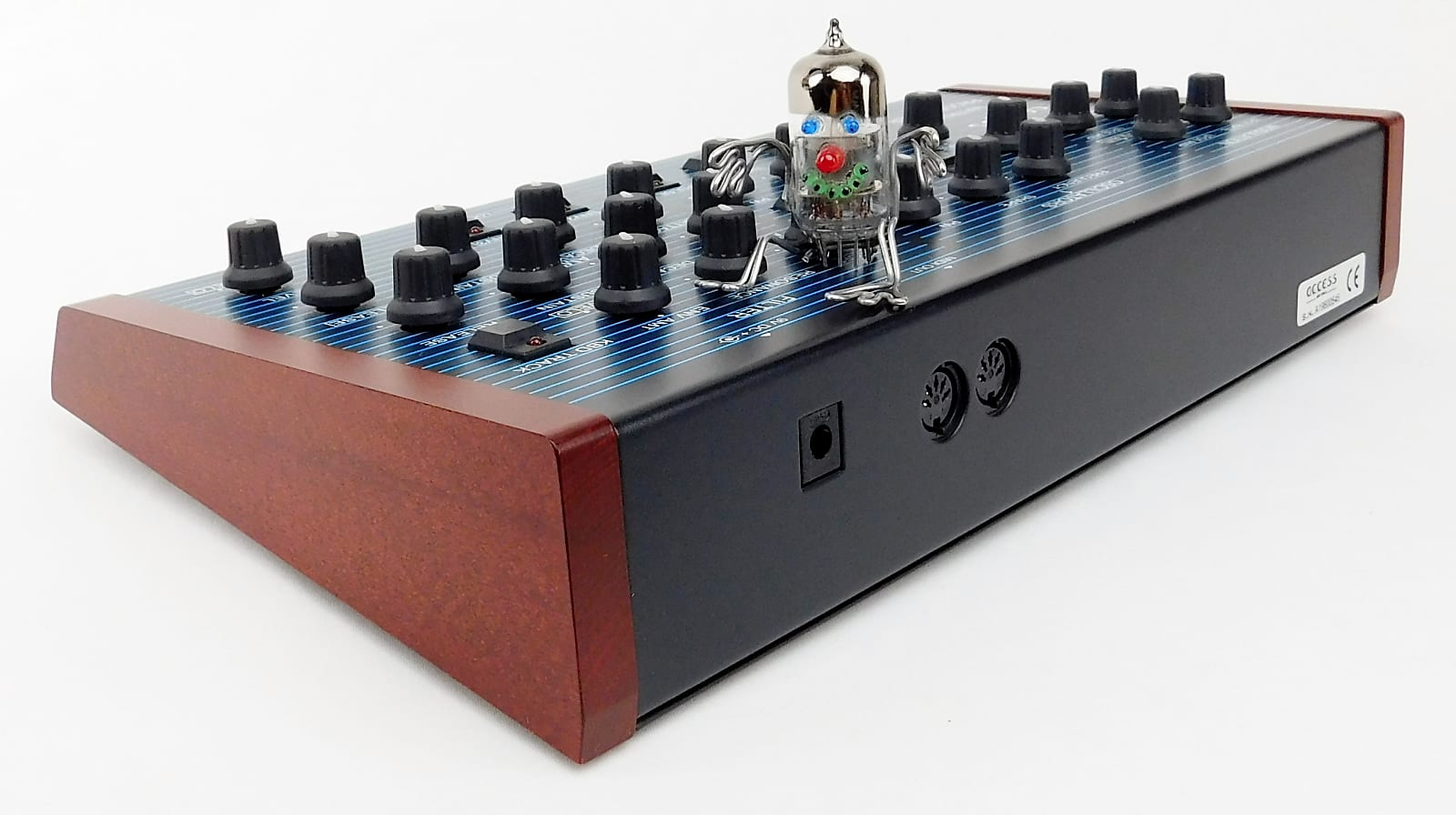 MATRIXSYNTH: Access Oberheim Matrix 1000 Programmer SN A19600545