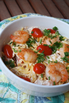 Steph in the cuisine: David in the cuisine... Pâtes aux scampis ...