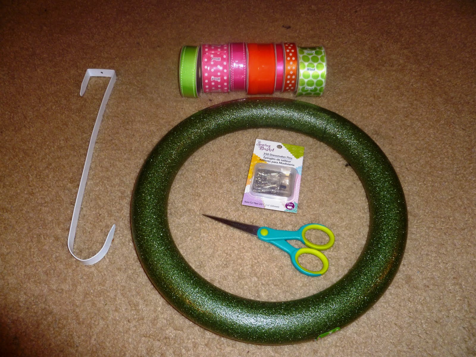 Simply Southern, Sweet, Classy and Sassy: Summer Ribbon Wreath