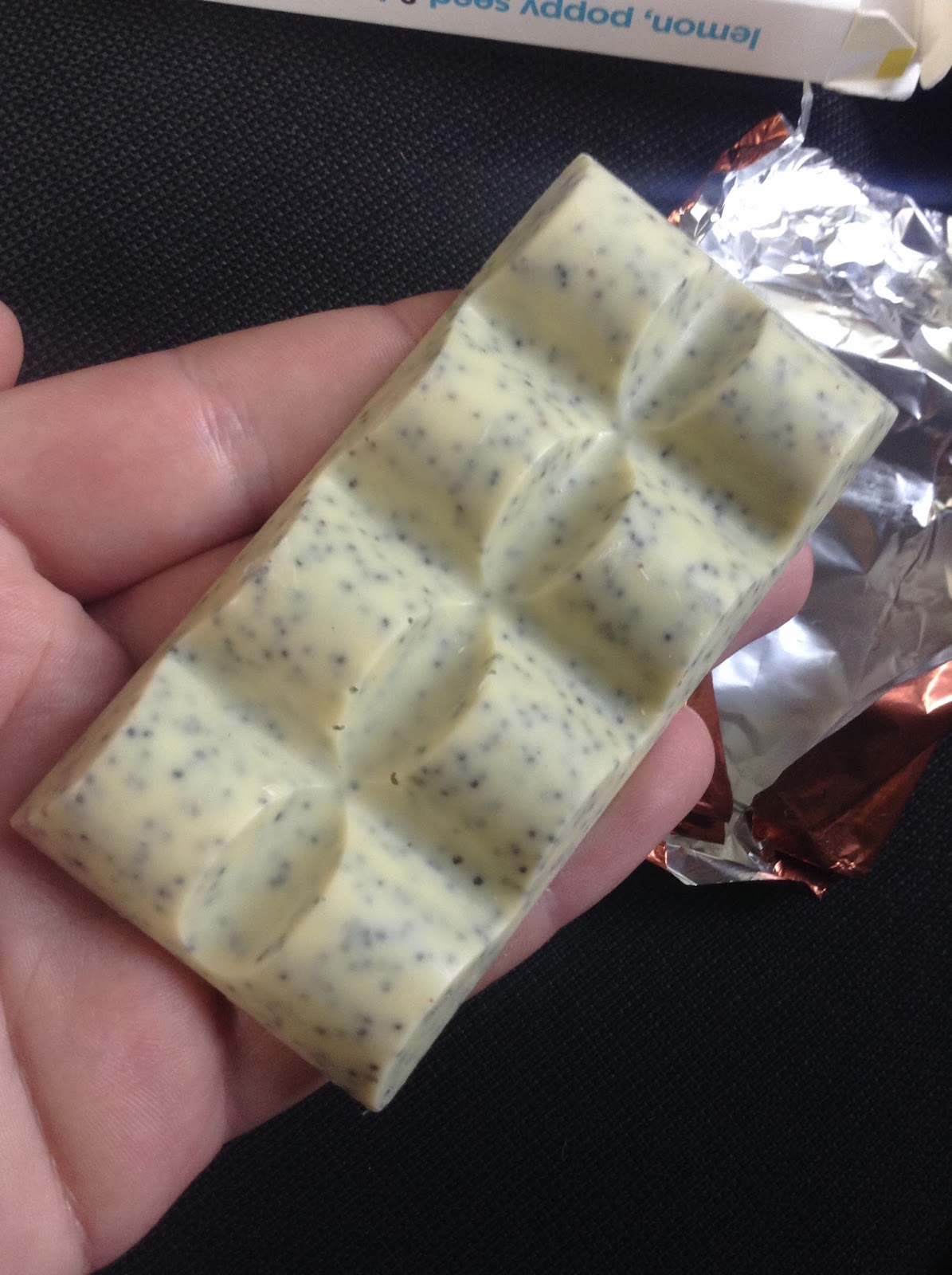 Doisy & Dam Lemon, Poppy Seed & Baobab White Chocolate