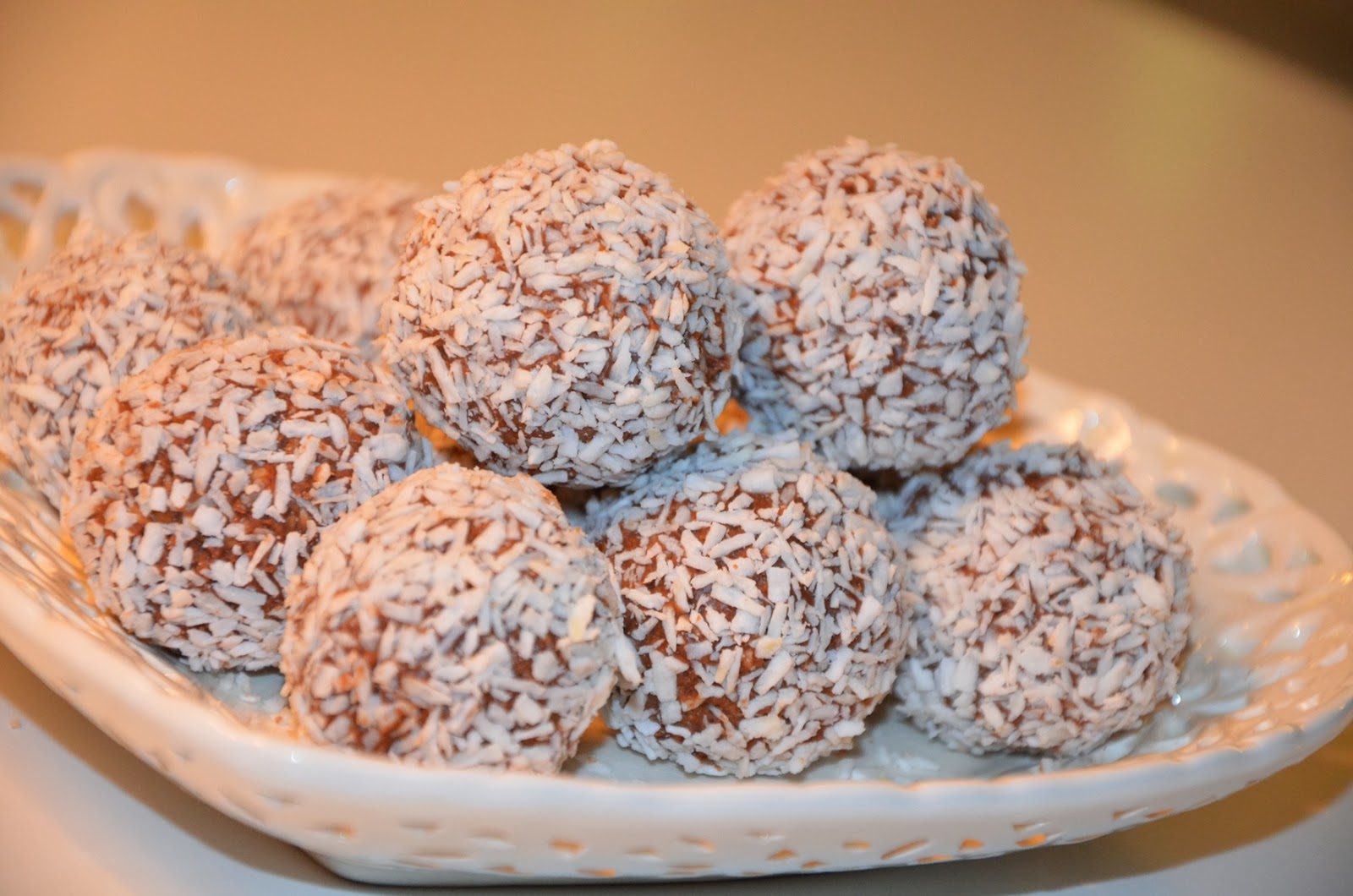 Therese Gott Och Blandat: Hemmagjorda delicatobollar