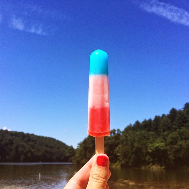 BEAUTY & THE BEARD: TUBE FLOATS & BOMB POPS!