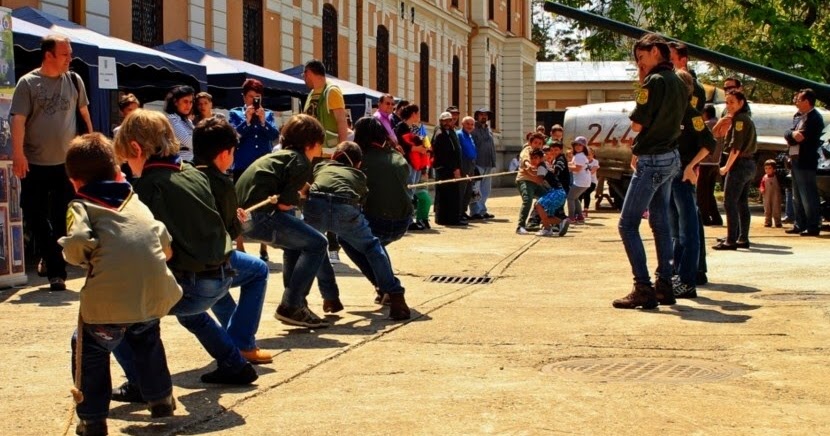 Cercetăşia României: Cercetasia de calitate isi valorifica traditiile