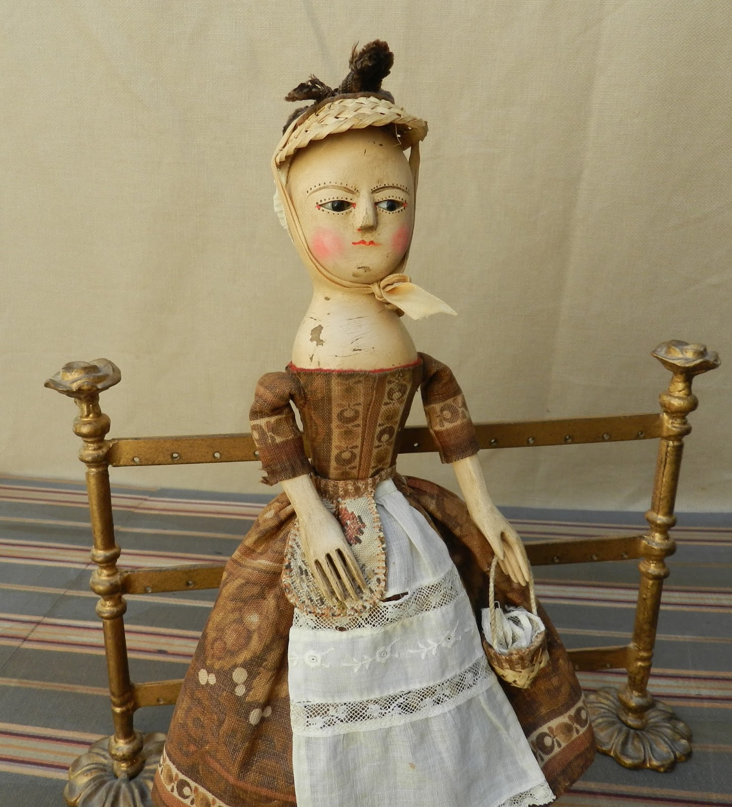 The Old Wooden Sisters: Little Lady , Queen Anne doll