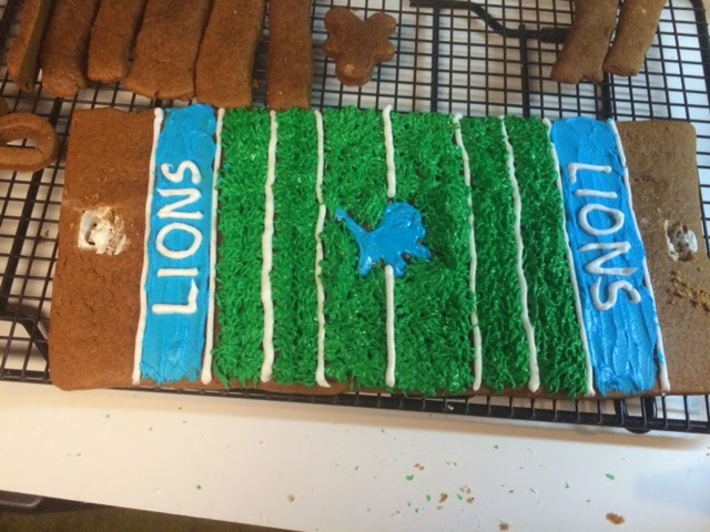 Working Mom Wonders: Gingerbread Stadium