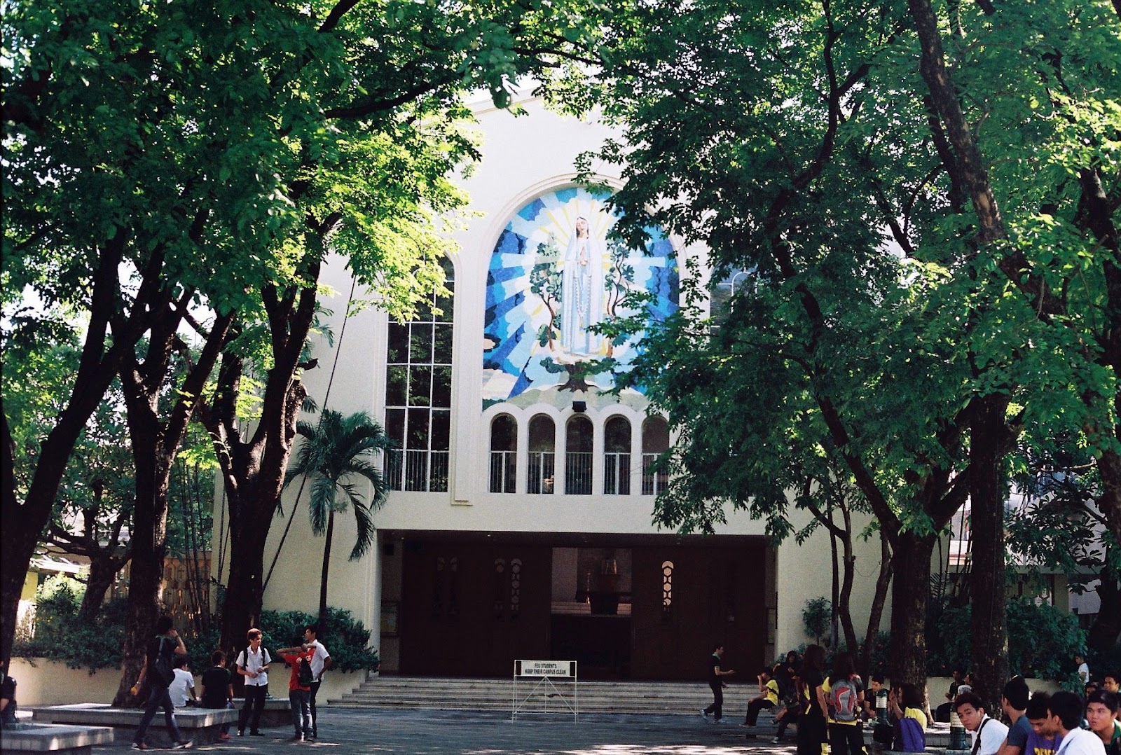 a wee i: Far Eastern University Art Deco and Art Heritage Tour