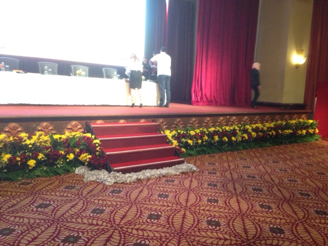 PETALS2U FLORIST & GIFTS: HIASAN BUNGA PENTAS KORPORAT