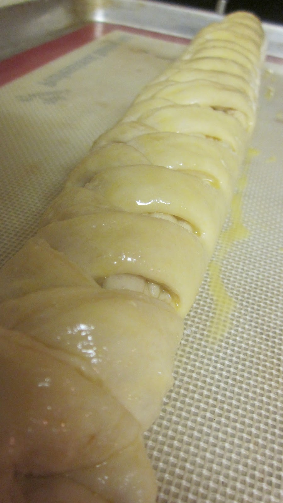 Chef Tess Bakeresse: My Mom's Classic Christmas Danish Rolls