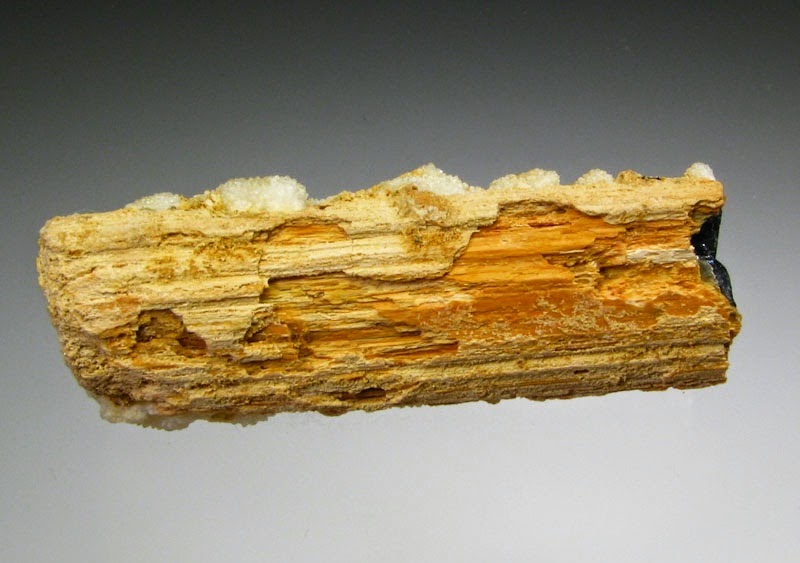 Minerais, Rochas e Fósseis: MINERAL - CERVANTITE